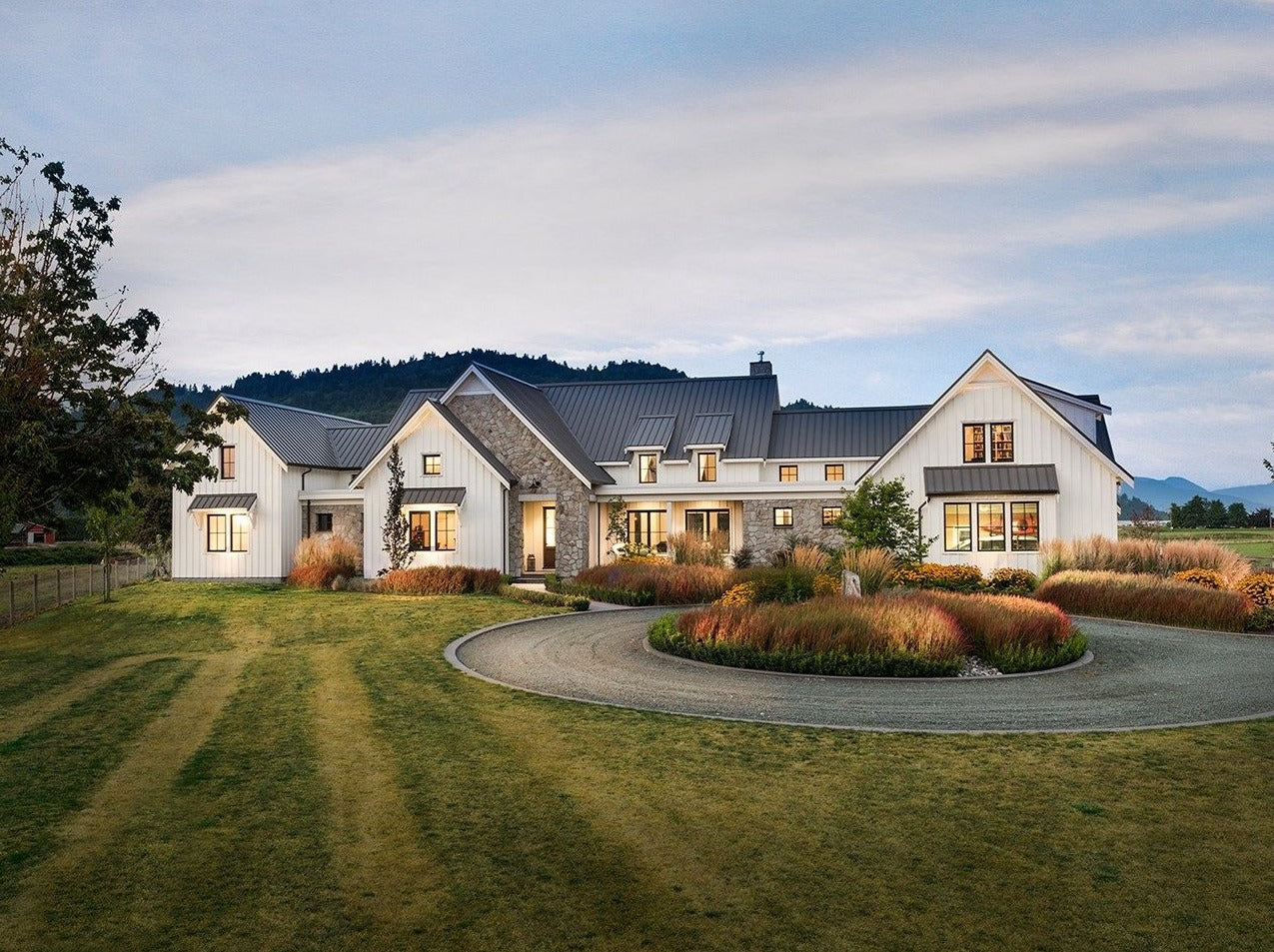 Farmhouse-Greendale – Su Casa Shoppe